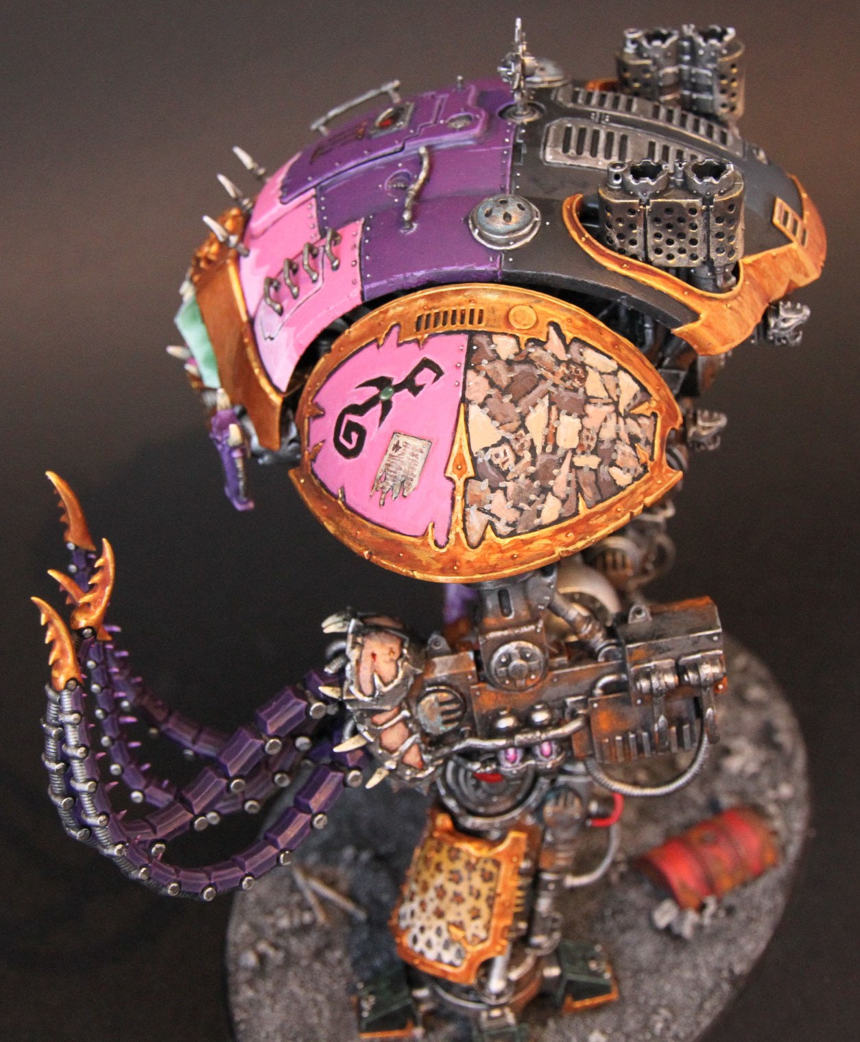 Dios Toros – Slaaneshi Imperial Knight | Heresy & Heroes